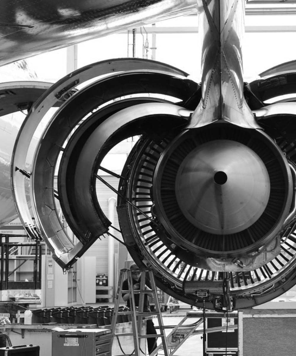 Red C Aviation - Reliability . Efficiency . Dynamicity